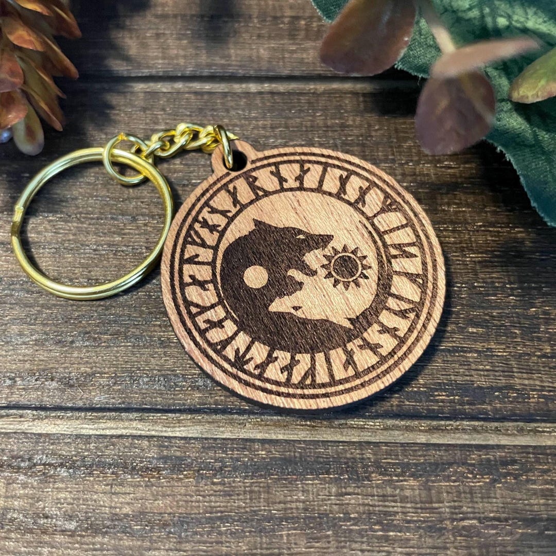 Hati & Skoll Norse Wolves Keychain | Fantasy Gift, Anniversary Gift ...