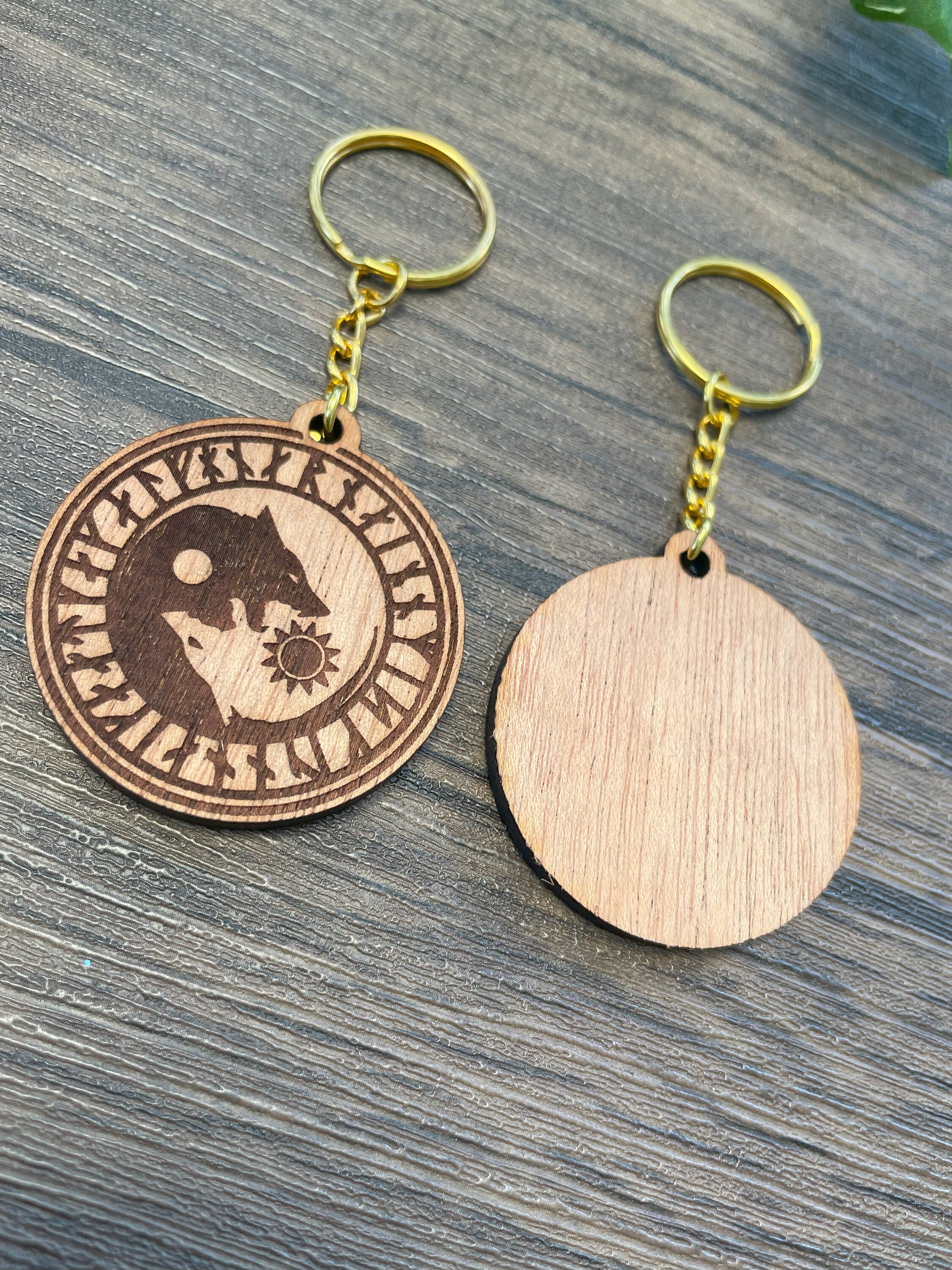 Hati & Skoll Norse Wolves Keychain Fantasy Gift, Anniversary Gift ...