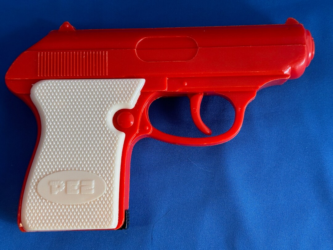 Mid 60's Vintage PEZ Candy Shooter Red and White - Etsy