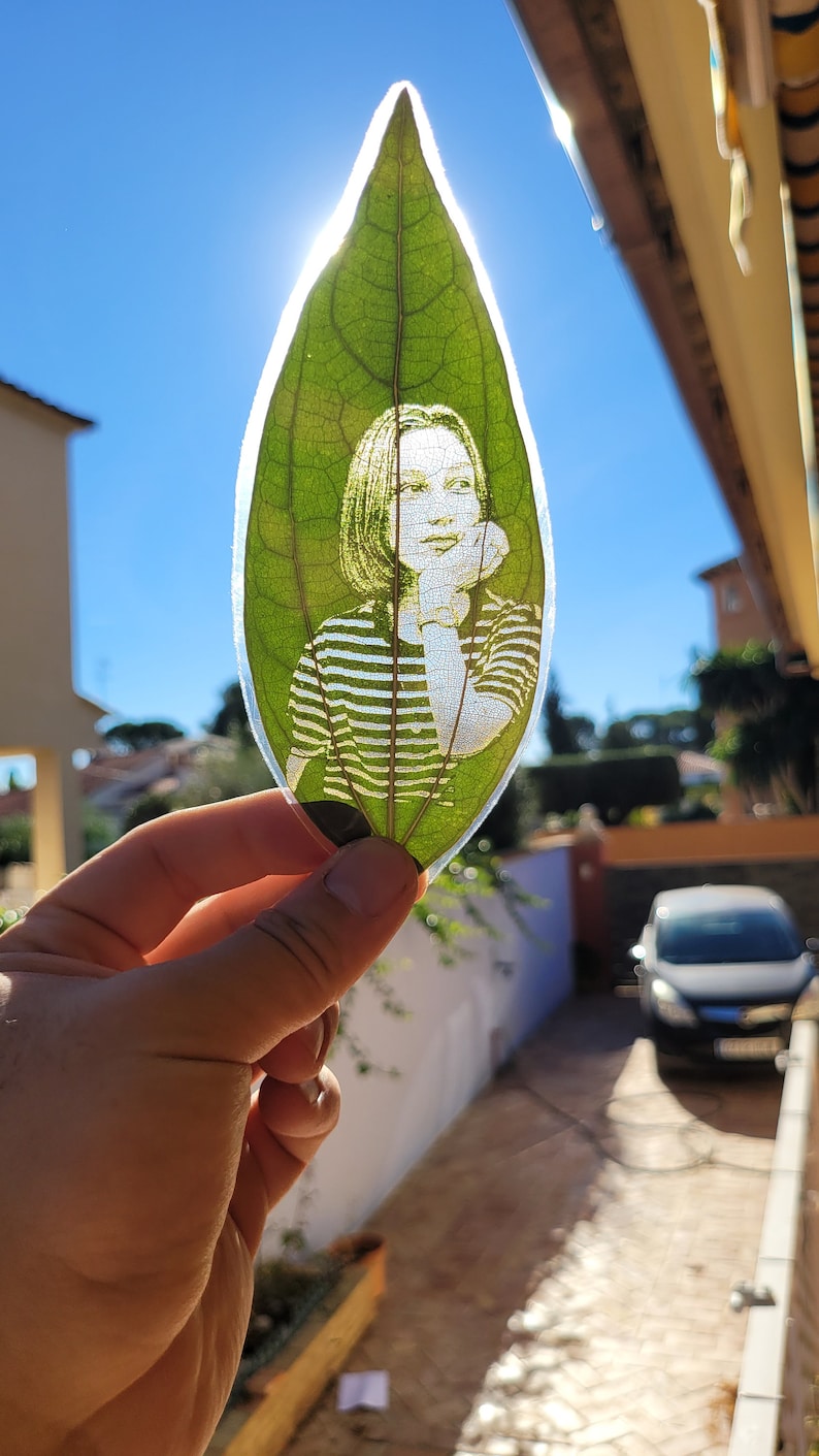 Custom Laser-engraved Portrait Leaf Bookmark - Etsy