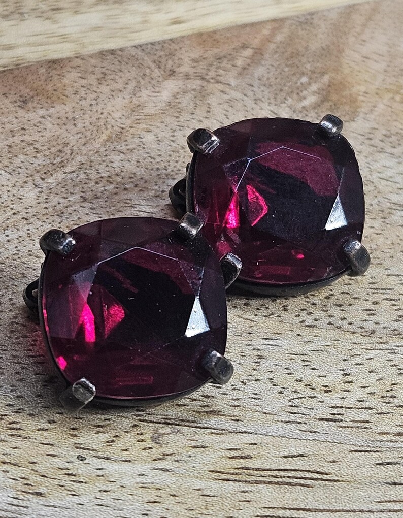 Claudette Signed Ruby Red Faceted Clipvl on Earrings Vintage - Etsy