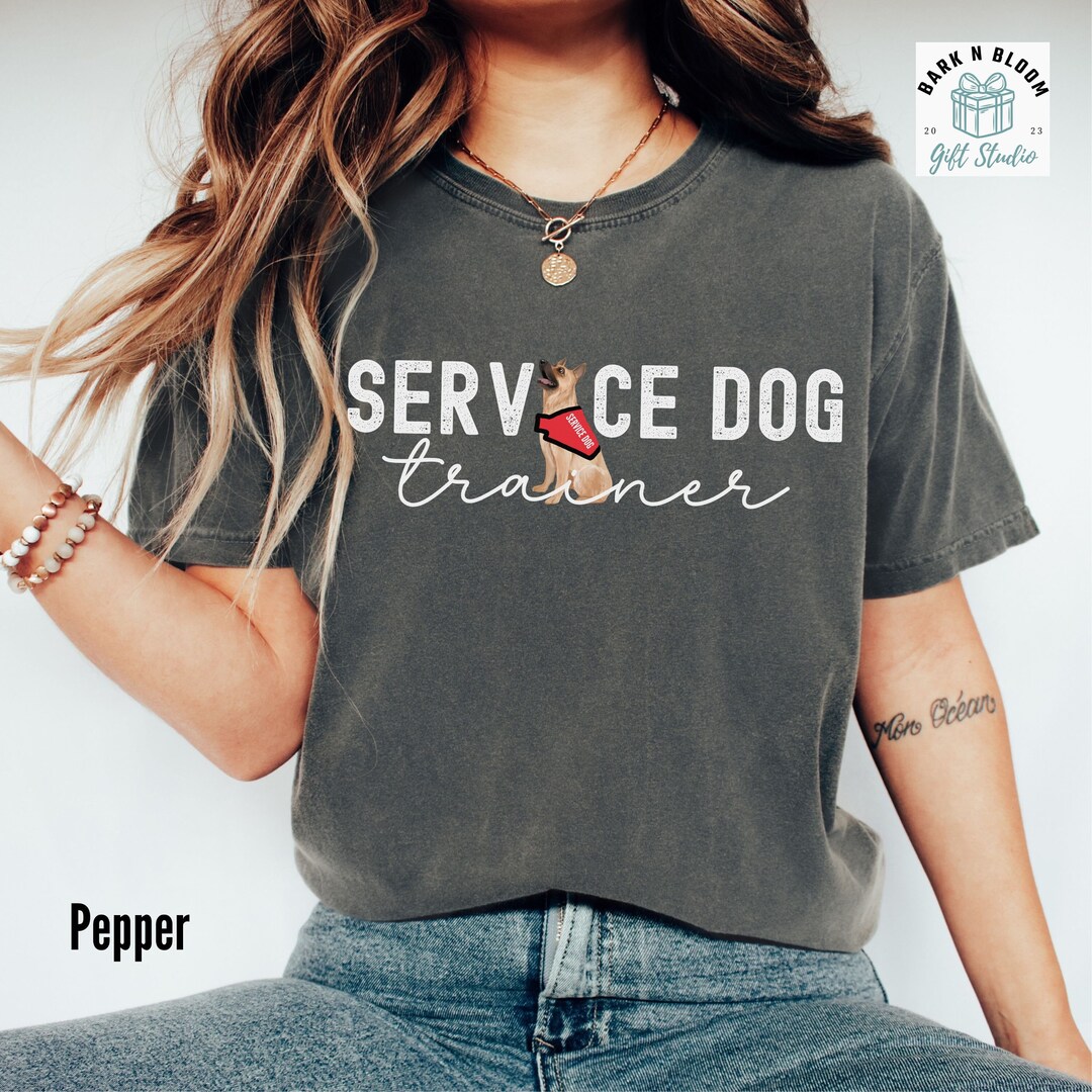 Cute Service Dog Trainer Birthday Graduation Gift T-shirt for Dog ...