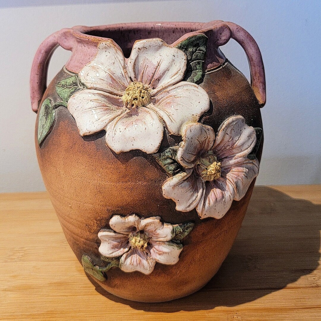 Large Vintage Handmade PATAGONIA POTTERY 8" Vase Pink Dogwood Marty ...
