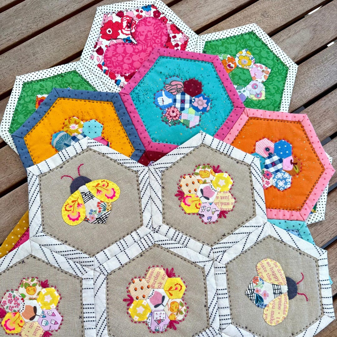 QAYG Hexie Table Topper PDF Pattern: English Paper Piecing & Applique ...