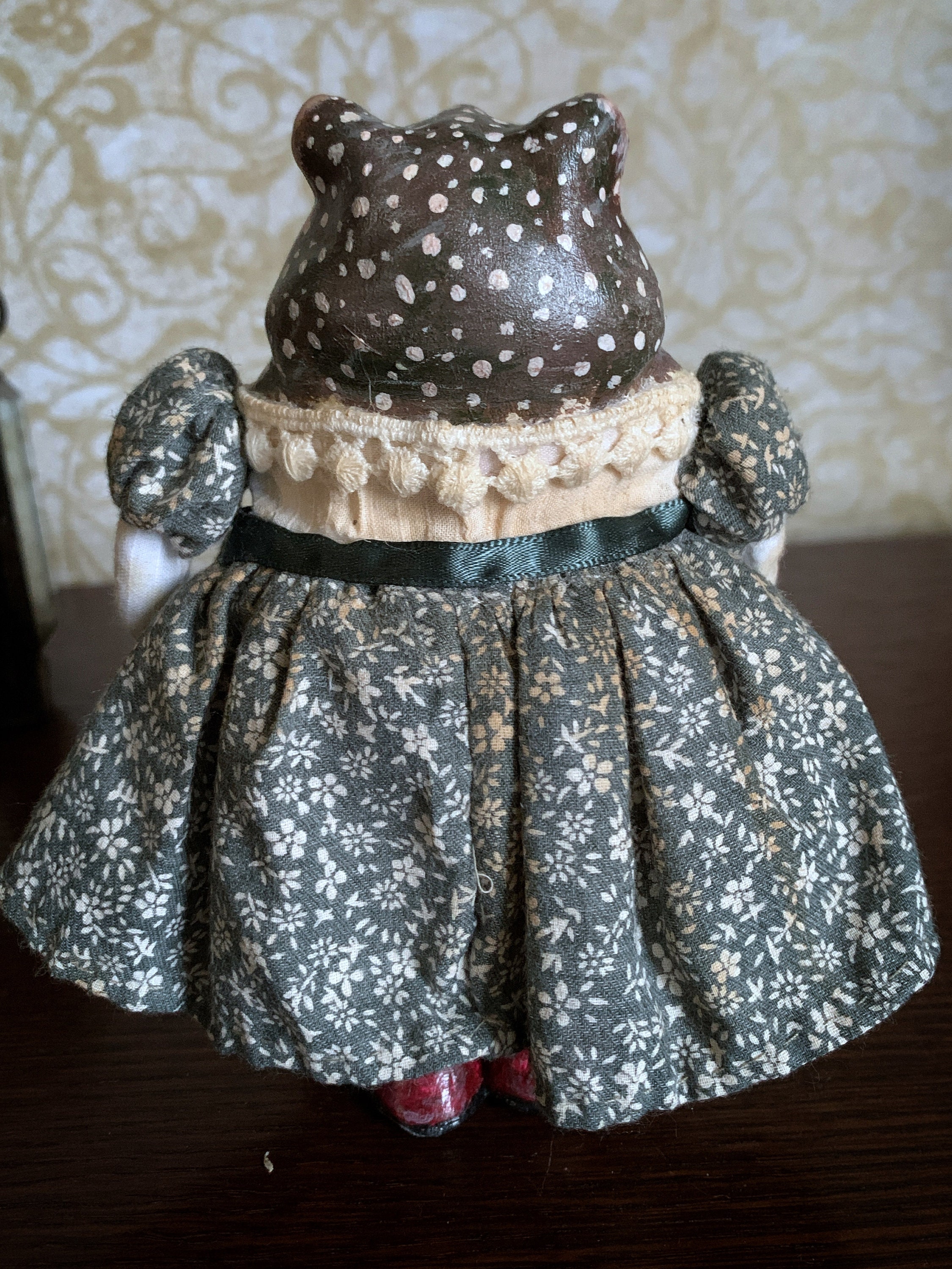 Frog and Toad Doll,frog Sculpture,frog Home Decor,toad Sculpture,ooak ...