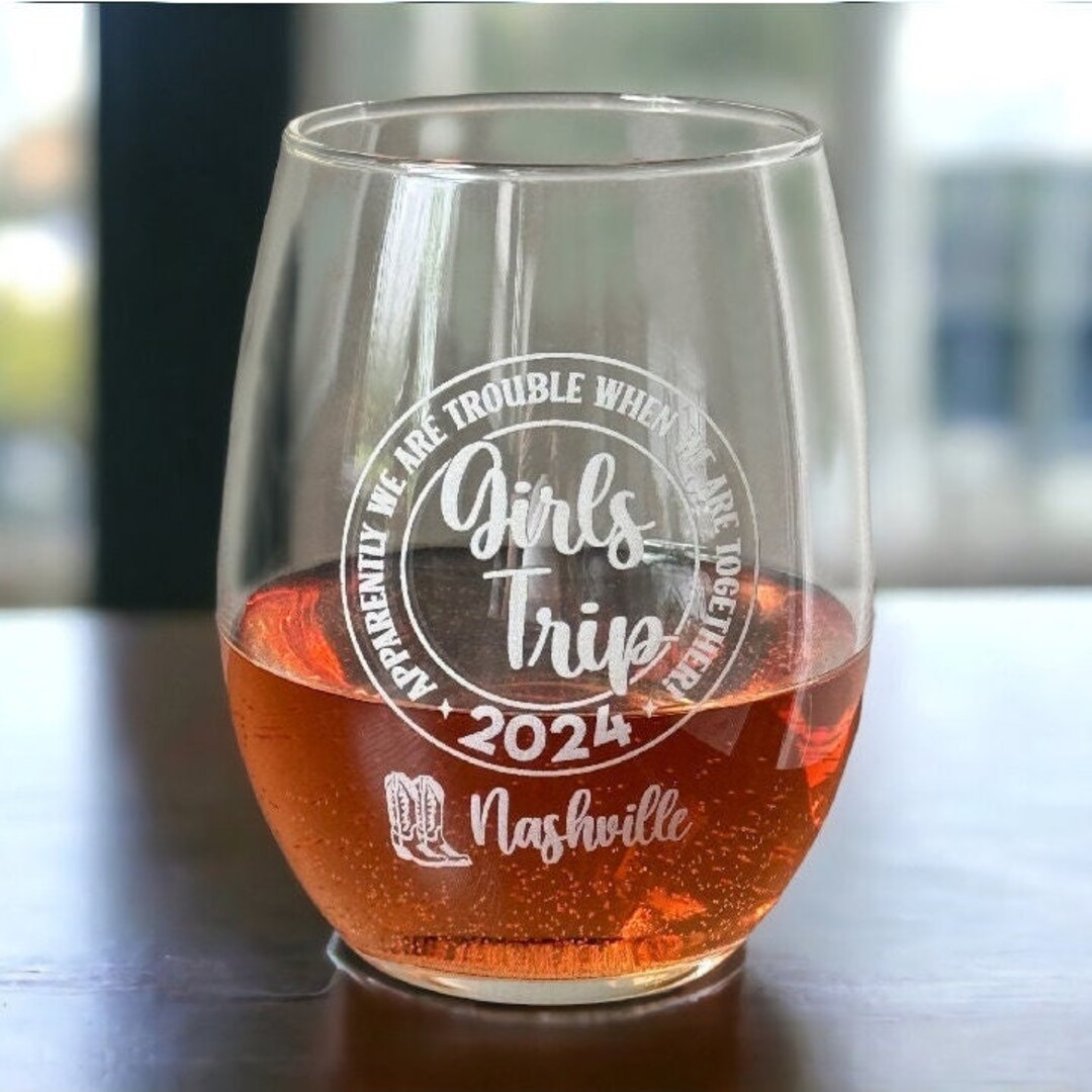 Custom Engraved Girls Trip Wine Glass - Bachelorette Party Favor - Etsy