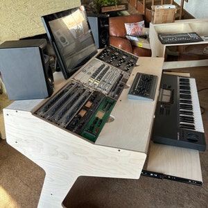 Trinity Desk Designs 3 Bay Hybrid Daw Desk - Etsy