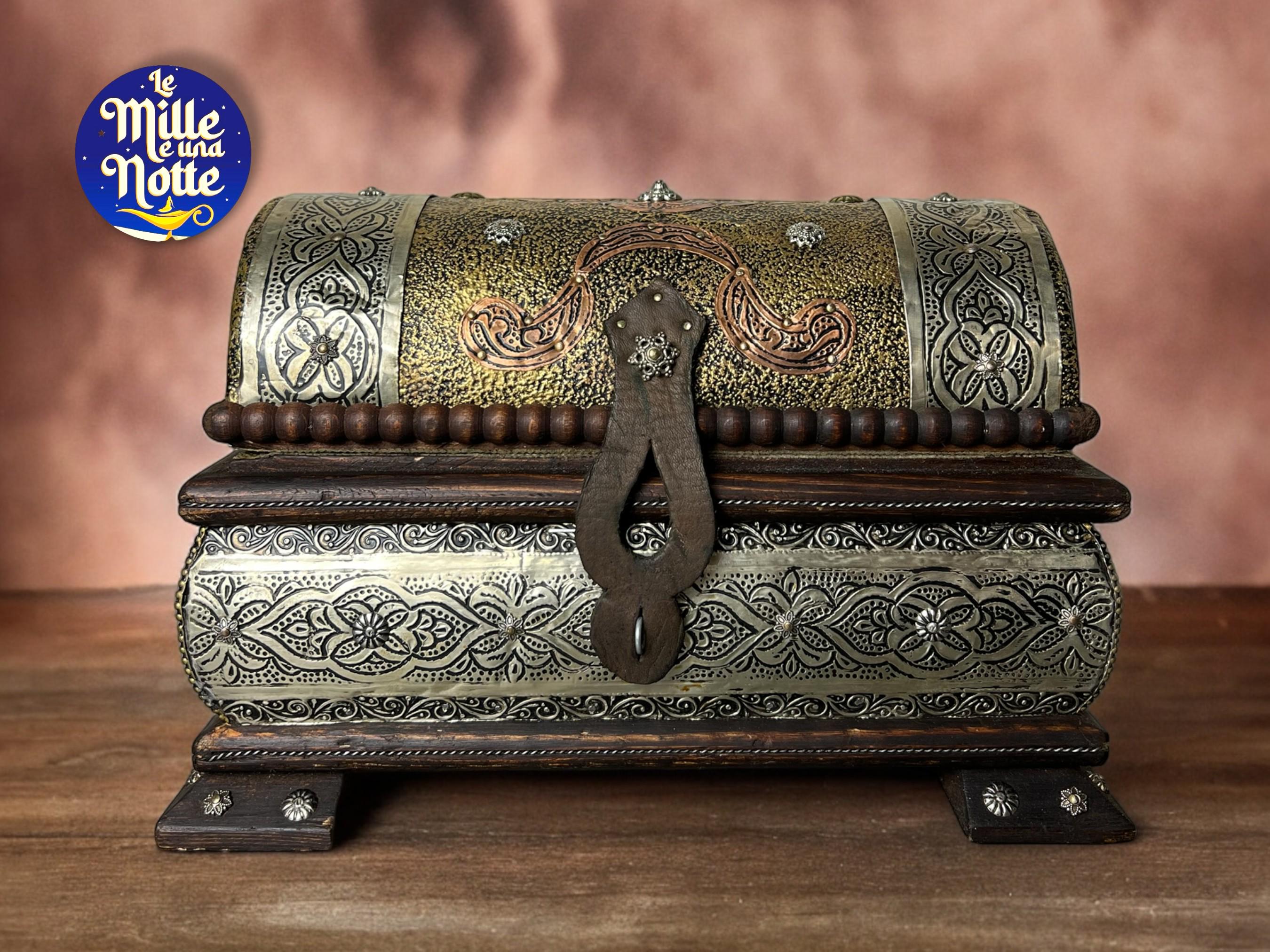 Large Wooden Treasure Chest Berber and Celtic Style Jewelry Box Memory ...