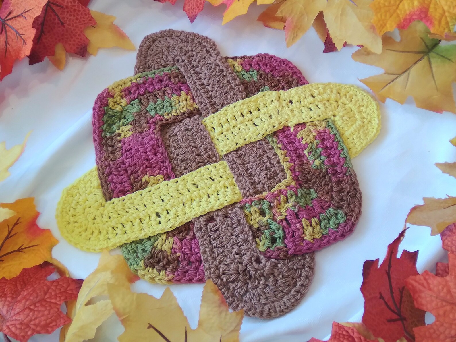 SHOP CLOSING SALE: Crochet Celtic Knot Trivet for Hot Dishes, Crochet ...