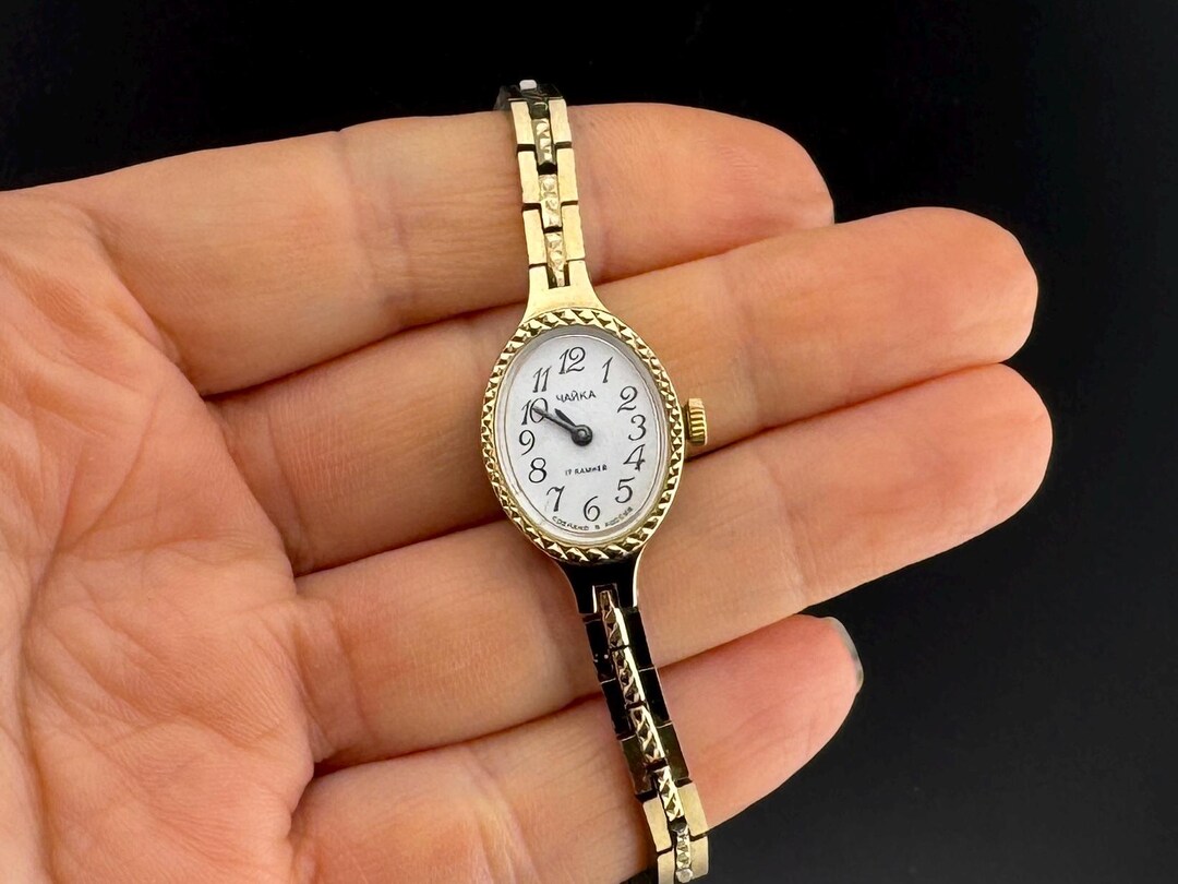 Vintage USSR Wrist Watch Chayka. Women Mechanical Watch - Etsy