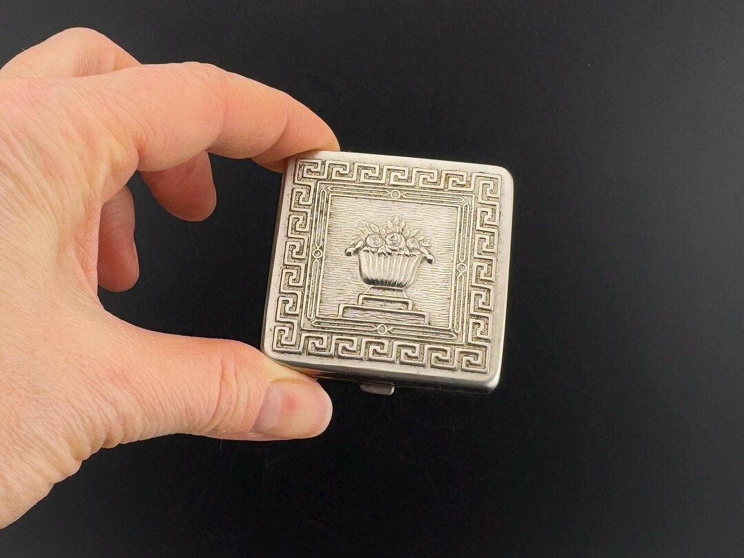Vintage USSR Tablet Box. Pill Box. - Etsy
