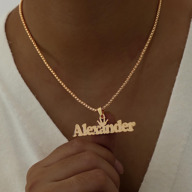 Custom Crown Nameplate Necklace, 14k Gold Name Necklace, Personalized ...