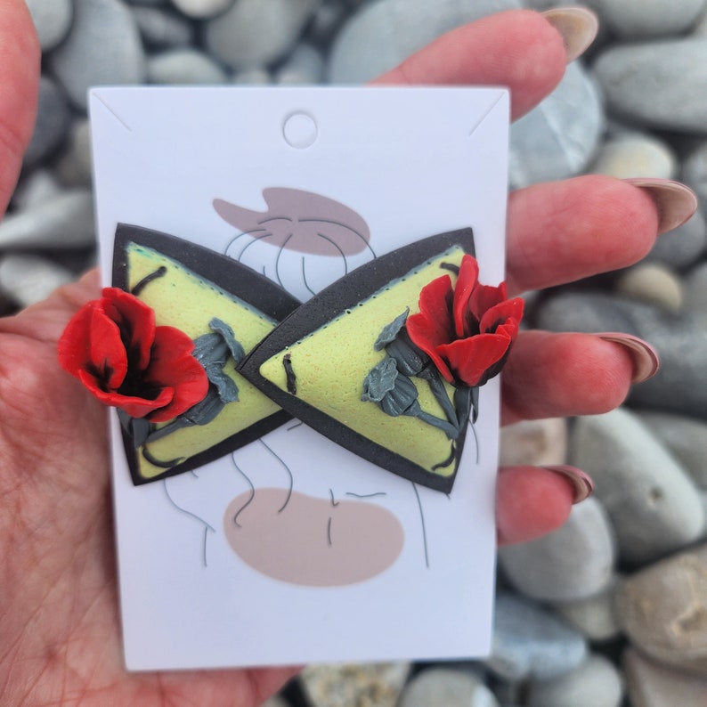 A Set of Handmade Poppy Jewelry: an Earring and a Pendant for Her ...