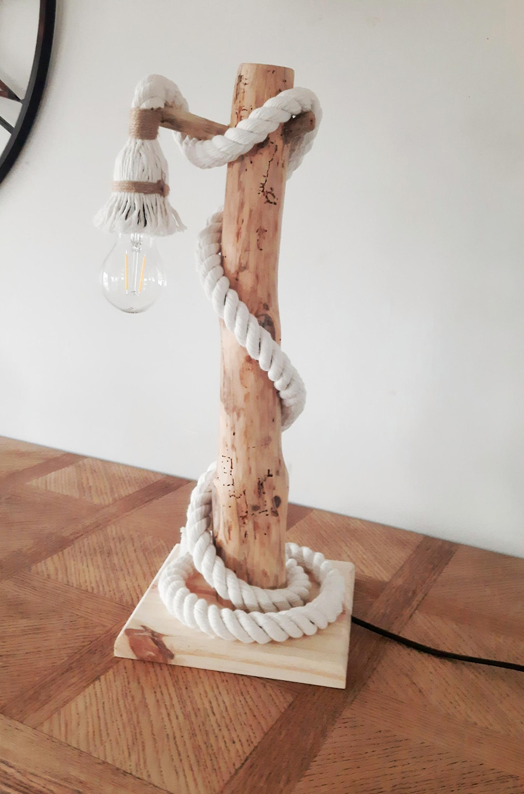 Solenzo - Lampe en bois naturel et corde blanche - style rustique ...