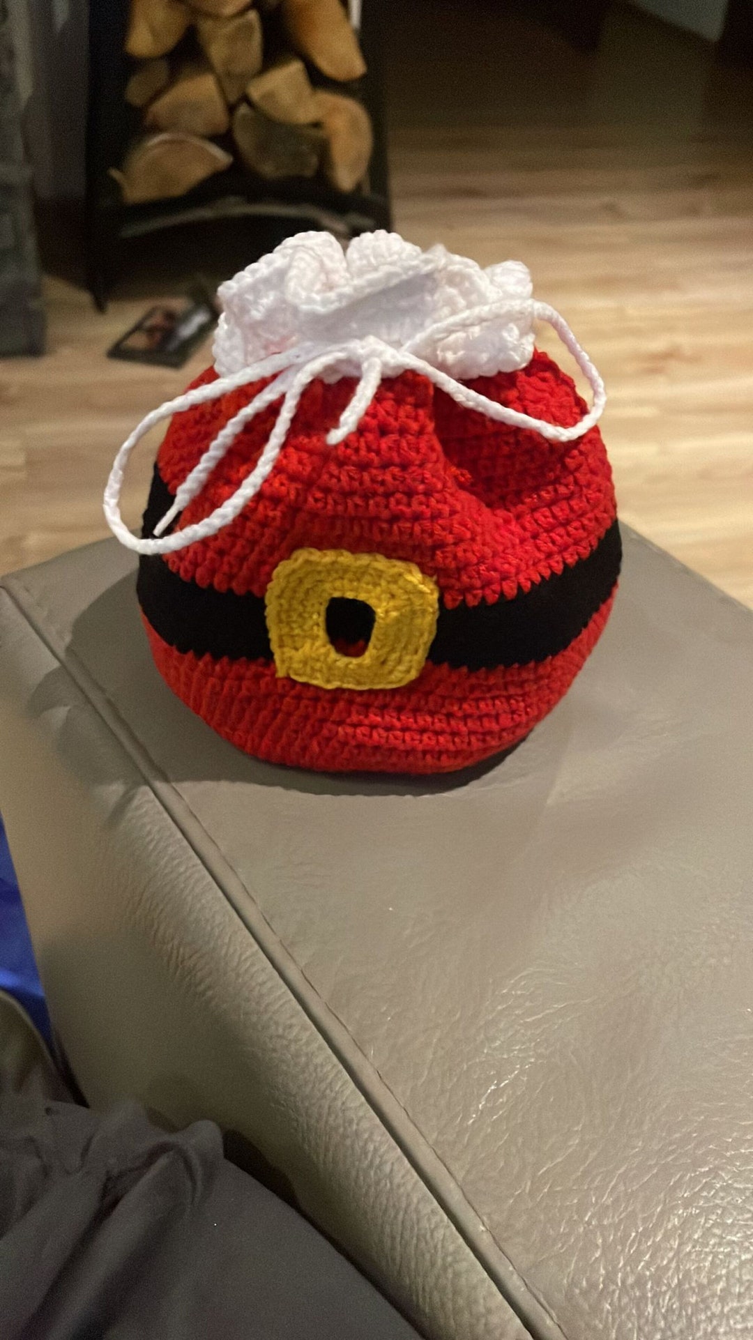 Creating a Cozy Knitted Christmas Gift Bag: A Festive Pattern to Spread ...