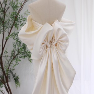 Drama Bows Flare Wedding Dresses off the Shoulder, Custom Mermaid ...