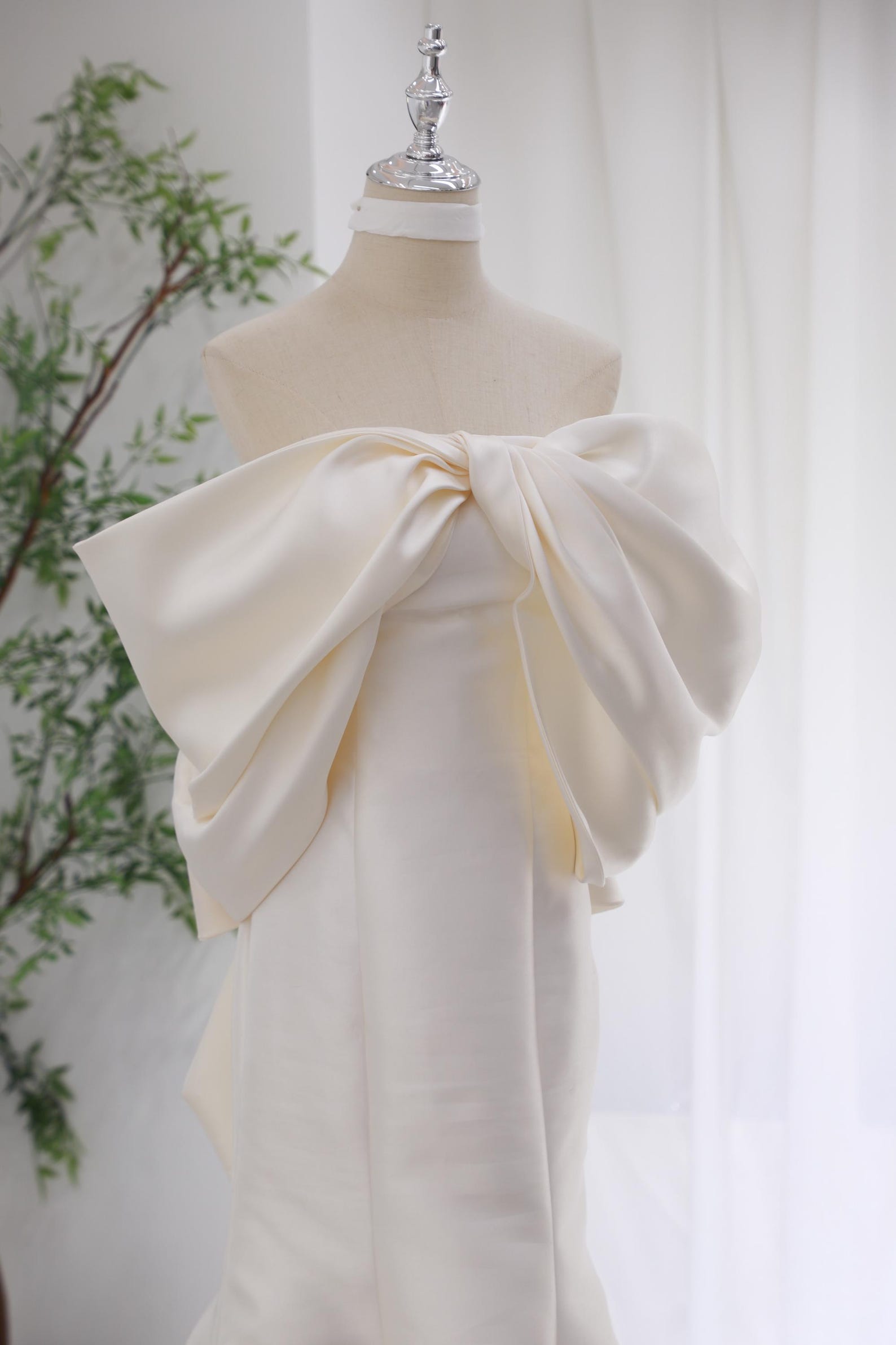 Drama Bows Flare Wedding Dresses off the Shoulder, Custom Mermaid ...