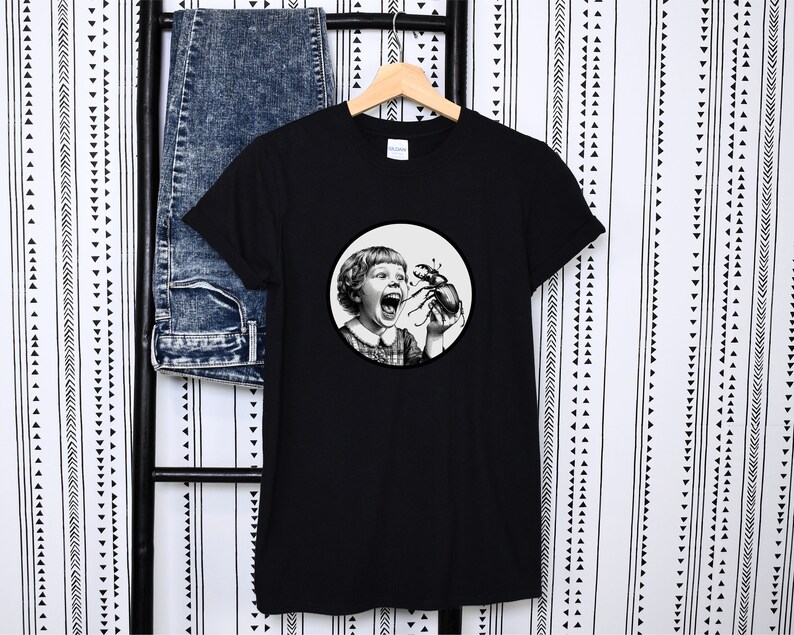 Bug Muncher T-shirt, Weirdcore, Strange and Unusual, Meme, Gothic, Dark ...