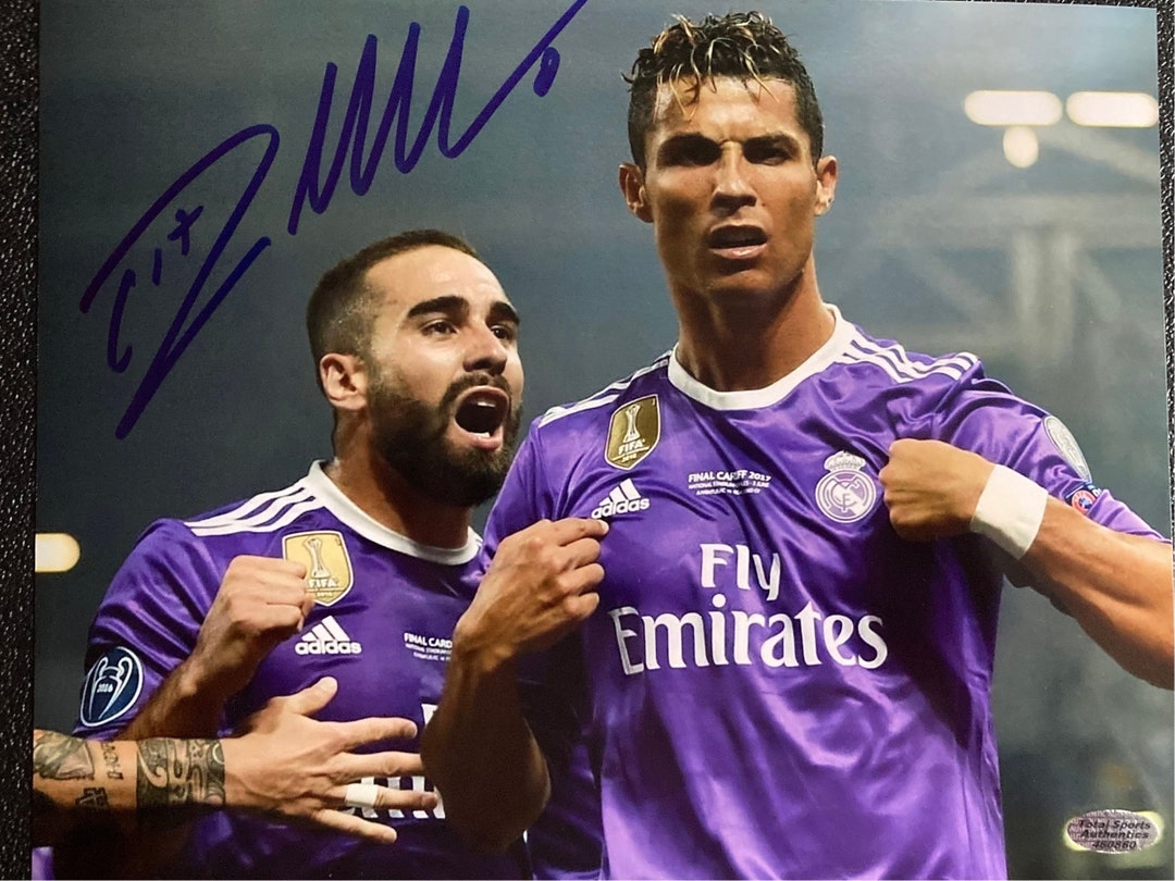 Cristiano Ronaldo Signed 8x10 Soccer Photo COA & Hologram - Etsy