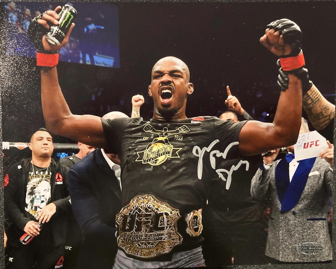 Jon Jones Signed UFC Owner 8x10 Photo COA & Hologram - Etsy