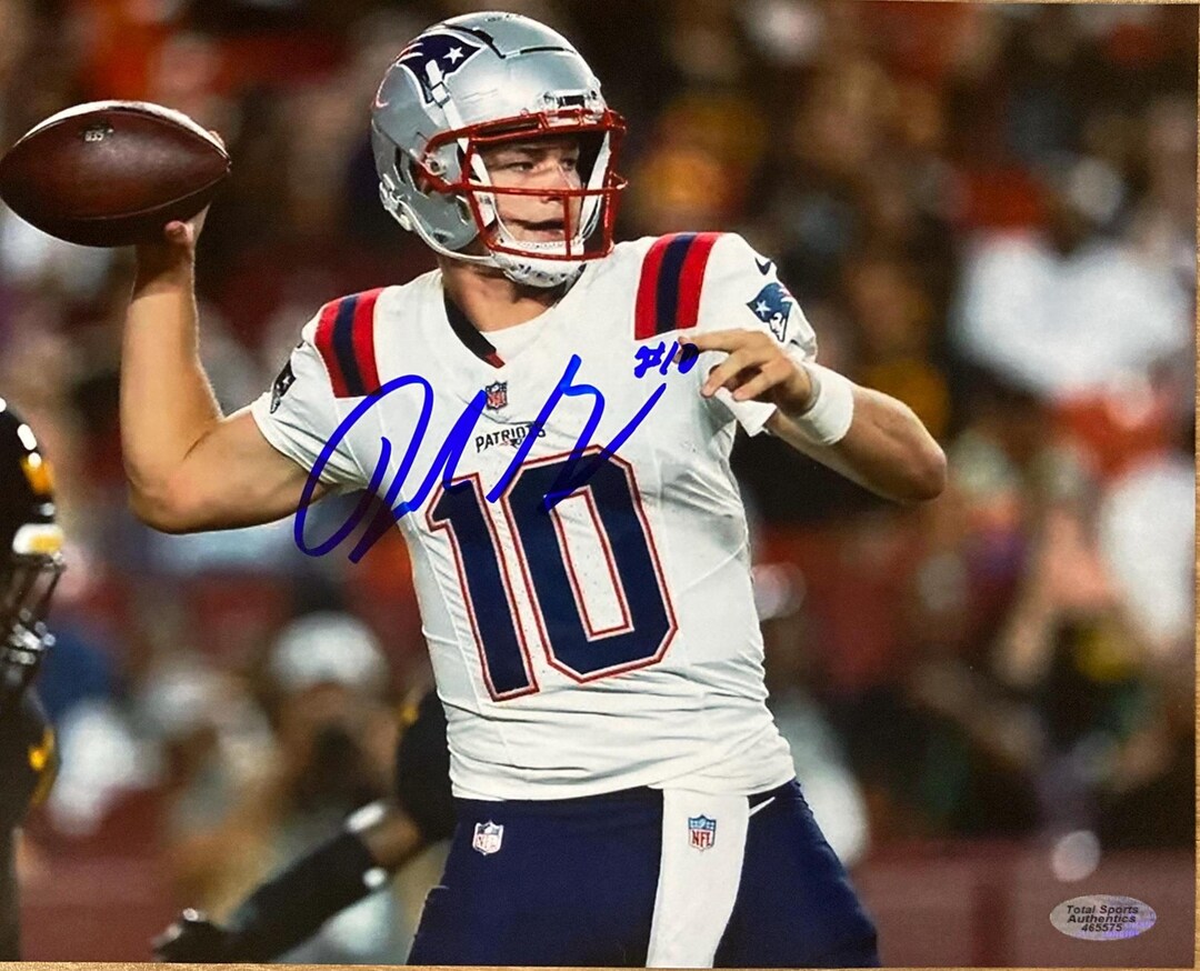 Drake Maye New England Patriots Signed 8x10 Photo COA & Hologram - Etsy