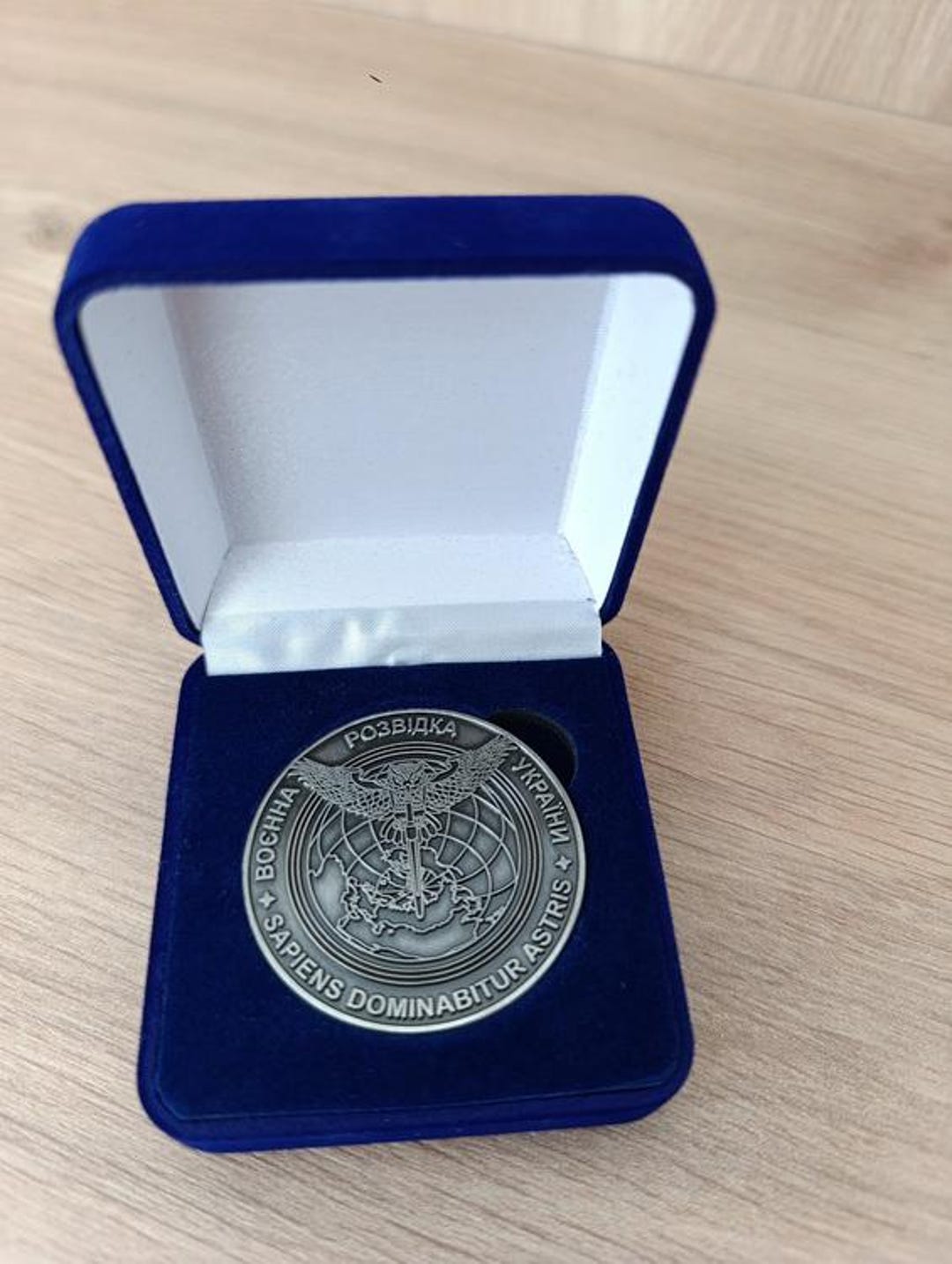 Unique Ukrainian Military Intelligence Challenge Coin in Case: Owl ...