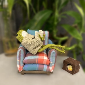 Cute Green Frog With Sweater,froggie Frog Crochet,amigurumi Frog ...