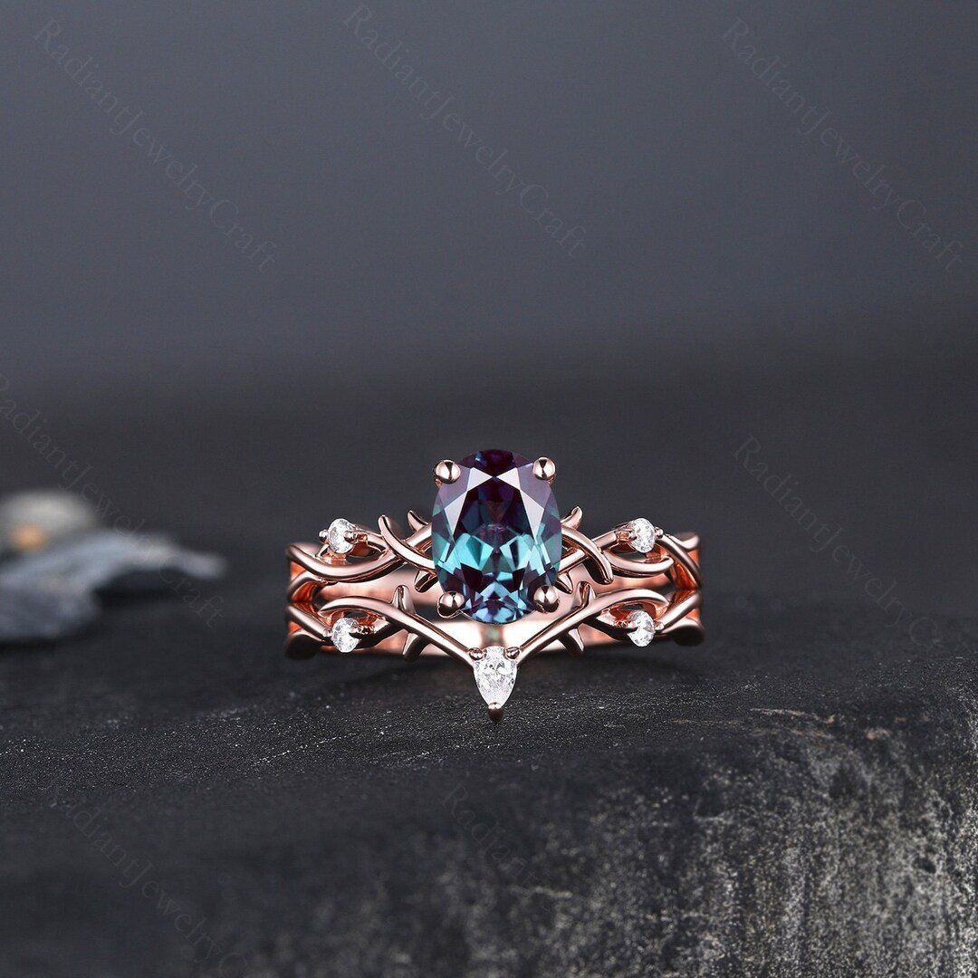 Color-change Alexandrite Engagement Ring: Gothic Branch Leaf Design - Etsy