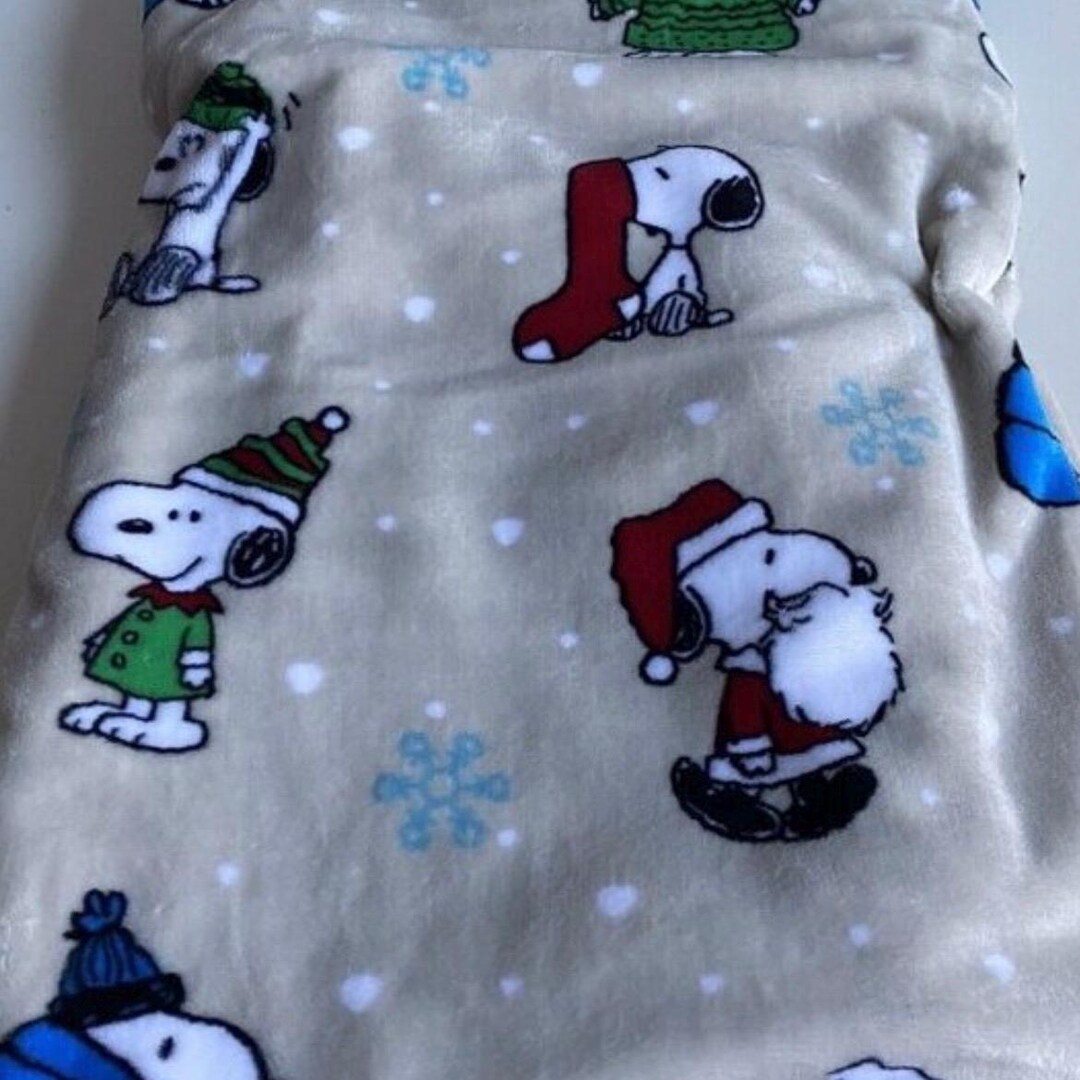 Peanuts Snoopy Puffer Jacket Christmas Throw Blanket - Etsy