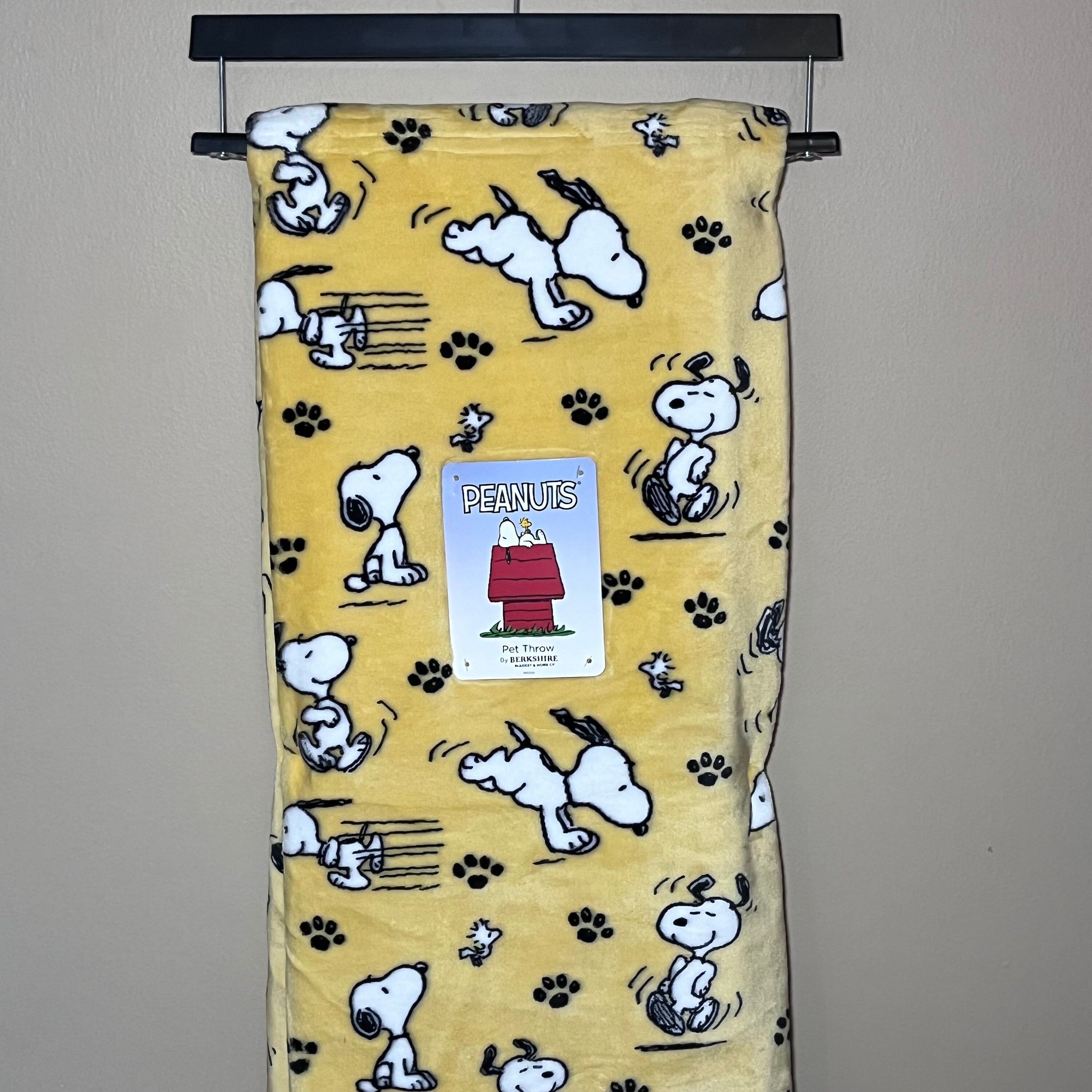 Peanuts Snoopy Yellow Throw Blanket - Etsy