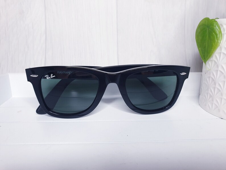 Iconic Ray Ban Wayfarer Classic Sun Glasses. Vintage RB2140 Handmade Italian. Polished Black ...