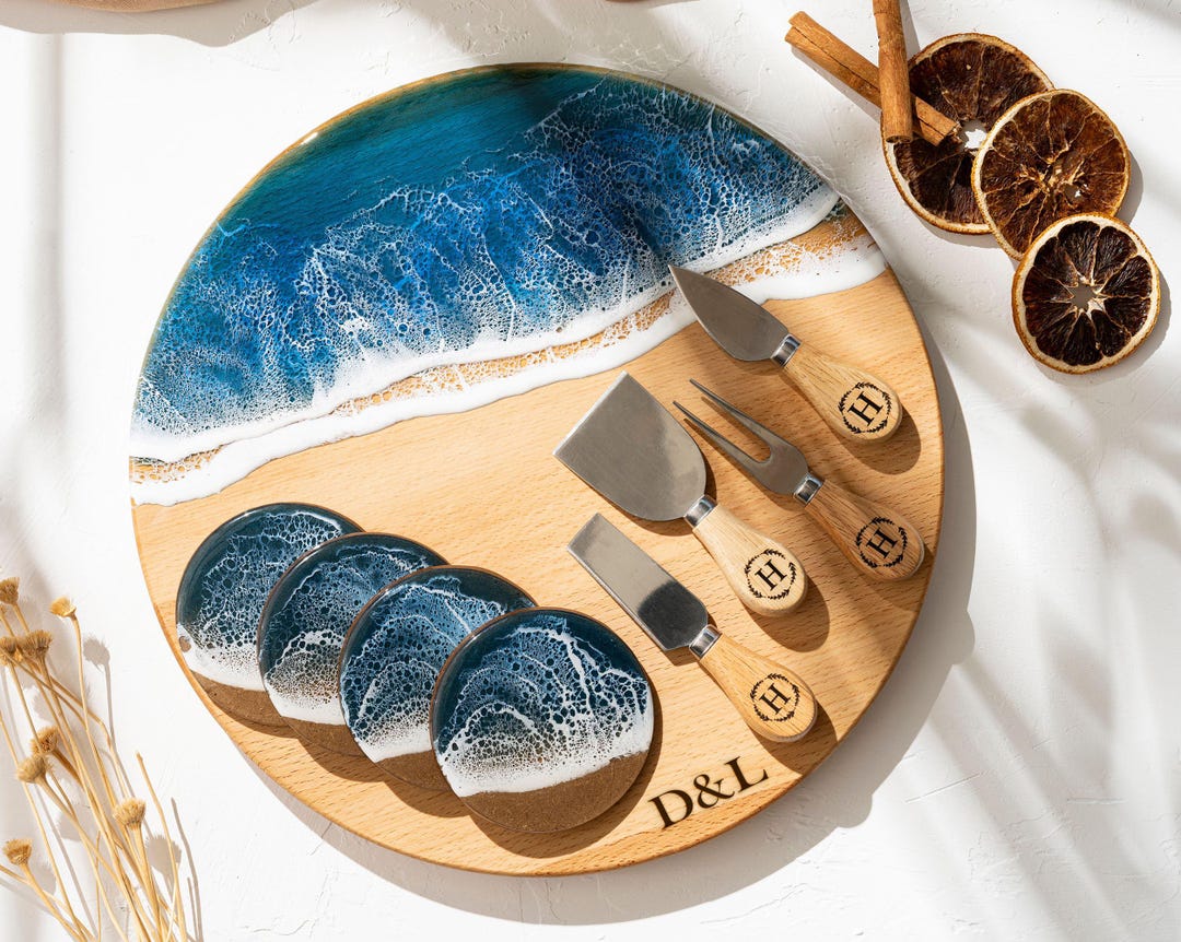 Personalized Ocean Resin Cheeseboard Set, Wooded Round Epoxy ...