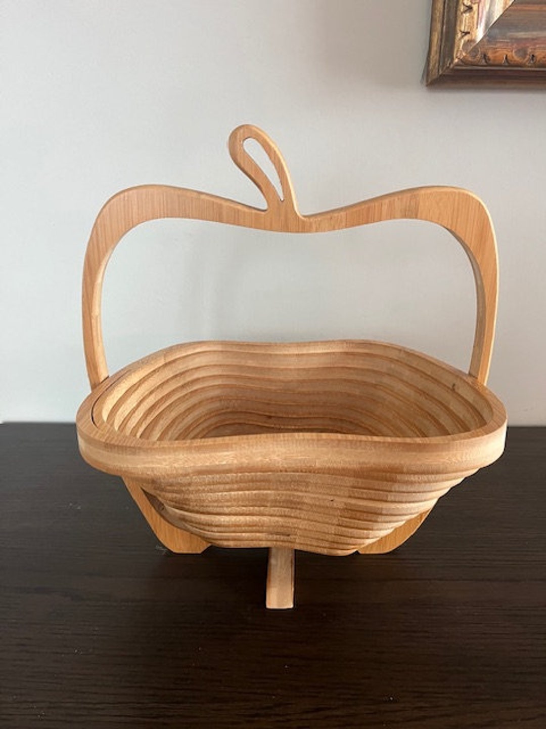 Design Fordable Wood Fruit Basket Folds Flat, Apple Shape Fatfers Day ...