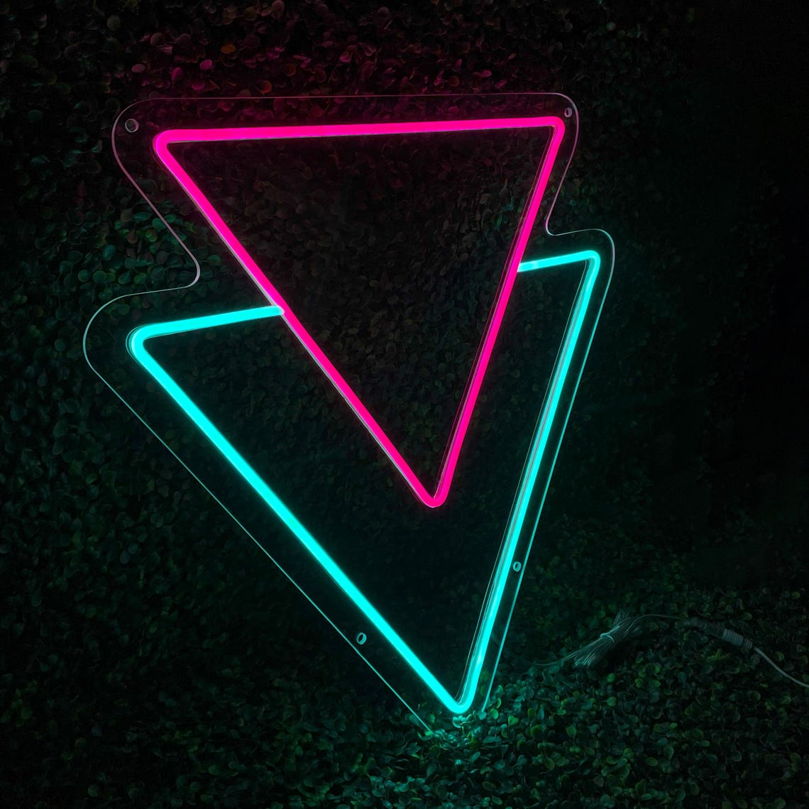 Double Triangles Neon Sign, Futuristic Light Sign, Gaming Interior ...