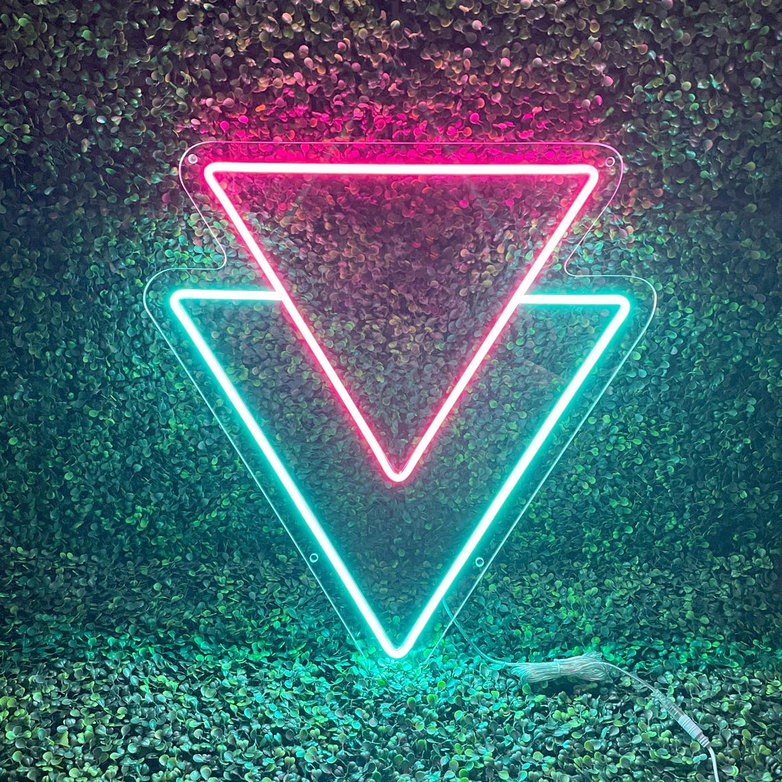 Double Triangles Neon Sign, Futuristic Light Sign, Gaming Interior ...