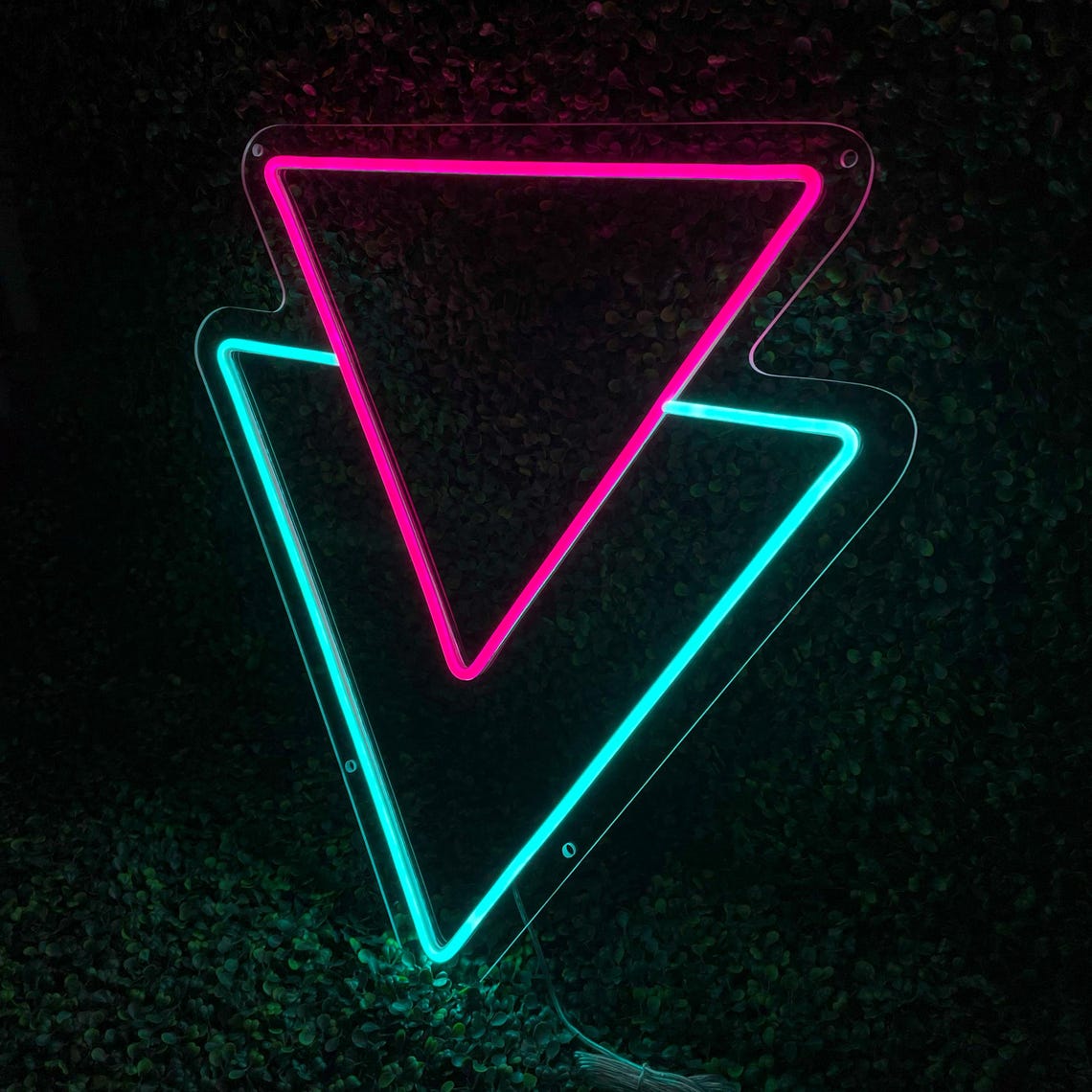 Double Triangles Neon Sign, Futuristic Light Sign, Gaming Interior ...