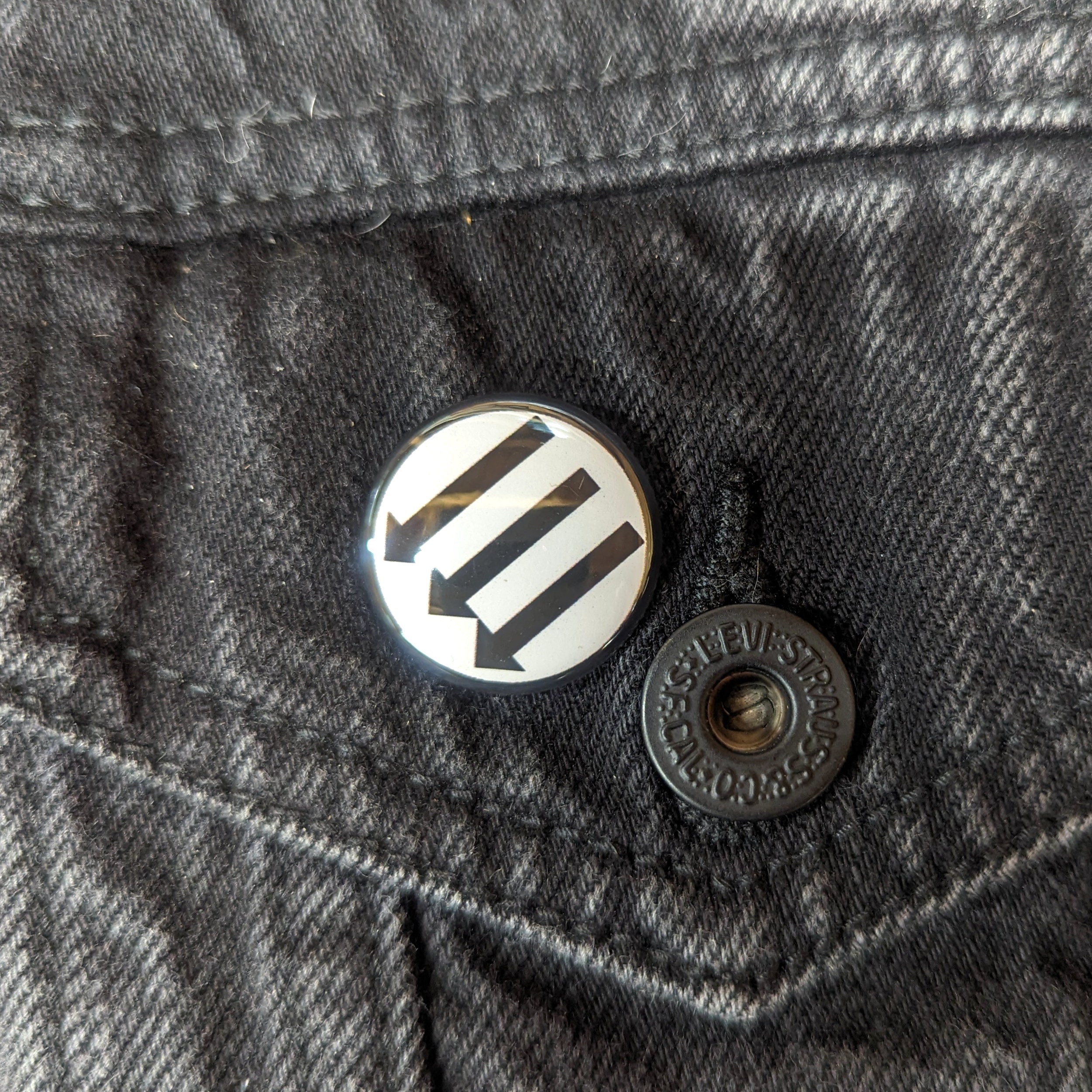Antifa Three Arrows 1" Pin Back Button - Etsy
