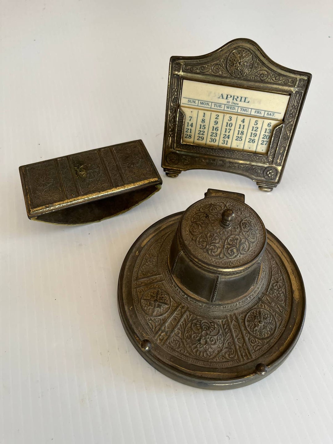 Vintage Brass Desk Set W/calendar Blotter & Ink Well - Etsy