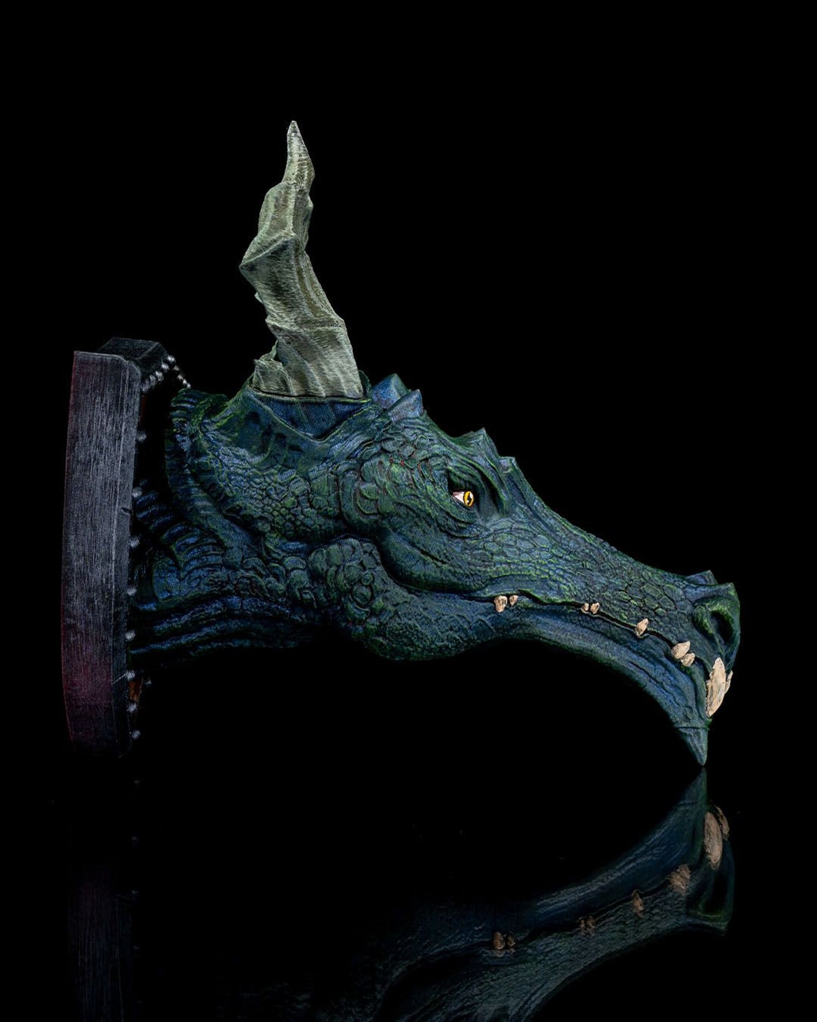 Wyvern Dragon Head Trophy - Exquisite 3D Printed Fantasy Decor - Ready ...