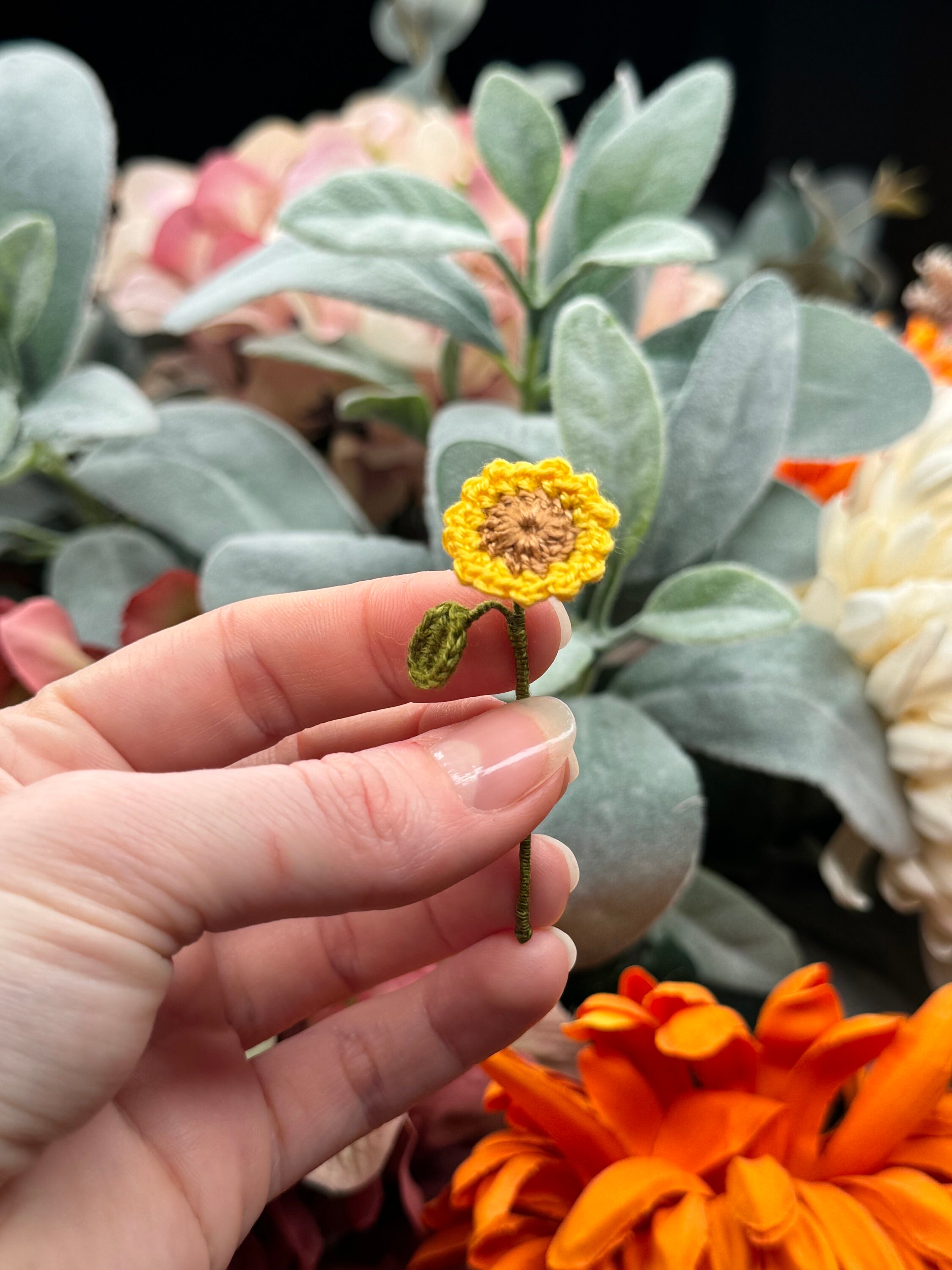 Crochet Miniature Flower, Miniature Flowers, Mini Flower, Miniature ...