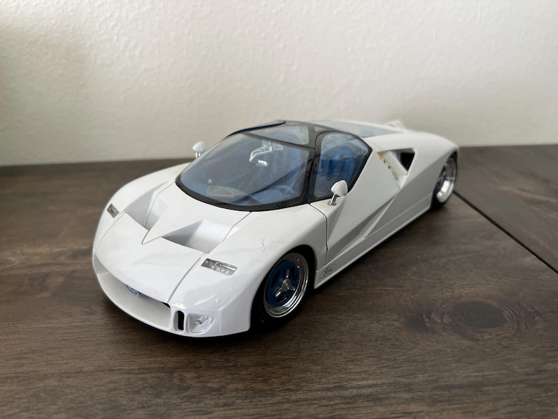 Ford GT90 Maisto 1/18 Concept Car - Etsy