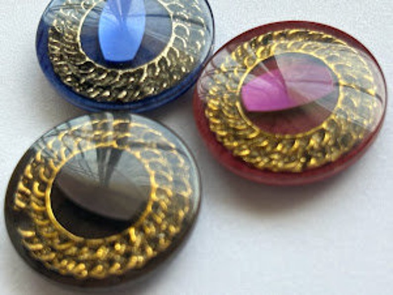 Vintage Japanese Buttons - Elegant Vintage Japanese Button Jewelry ...