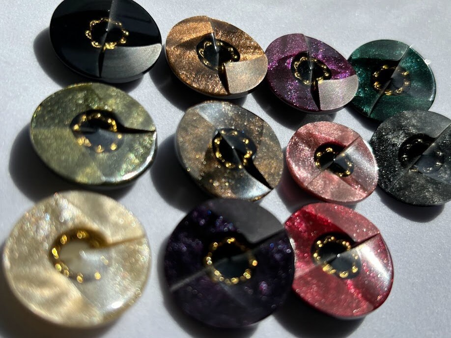 Vintage Japanese buttons Elegant Vintage Japanese Button Jewelry ...
