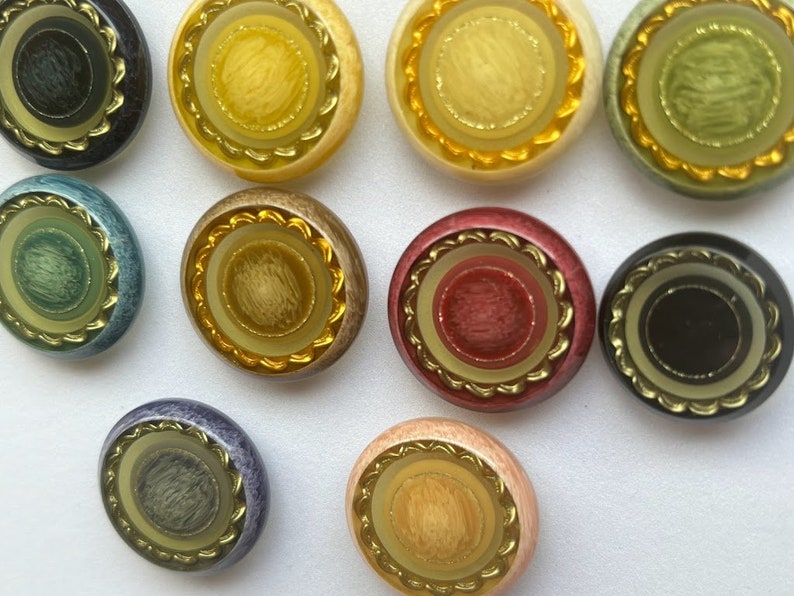 Vintage Japanese Buttons - Elegant Vintage Japanese Button Jewelry ...