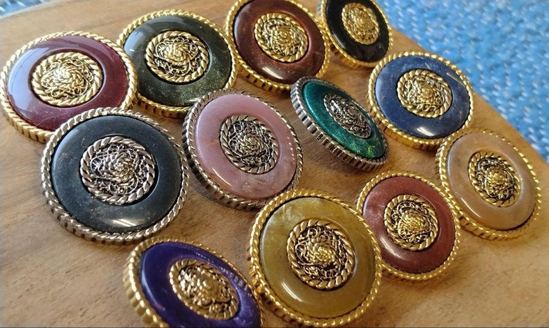 Vintage Japanese buttons Elegant Vintage Japanese Button Jewelry ...