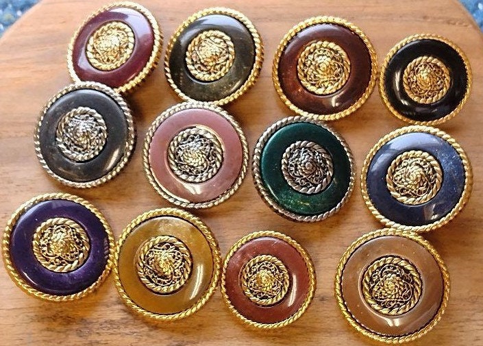 Vintage Japanese buttons - Elegant Vintage Japanese Button Jewelry ...