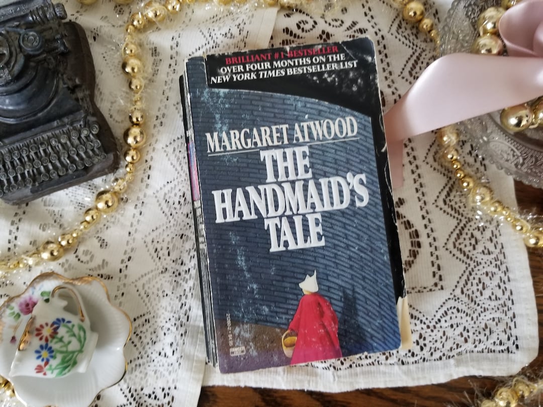 The Handmaid's Tale by Margaret Atwood Vintage Paperback - Etsy