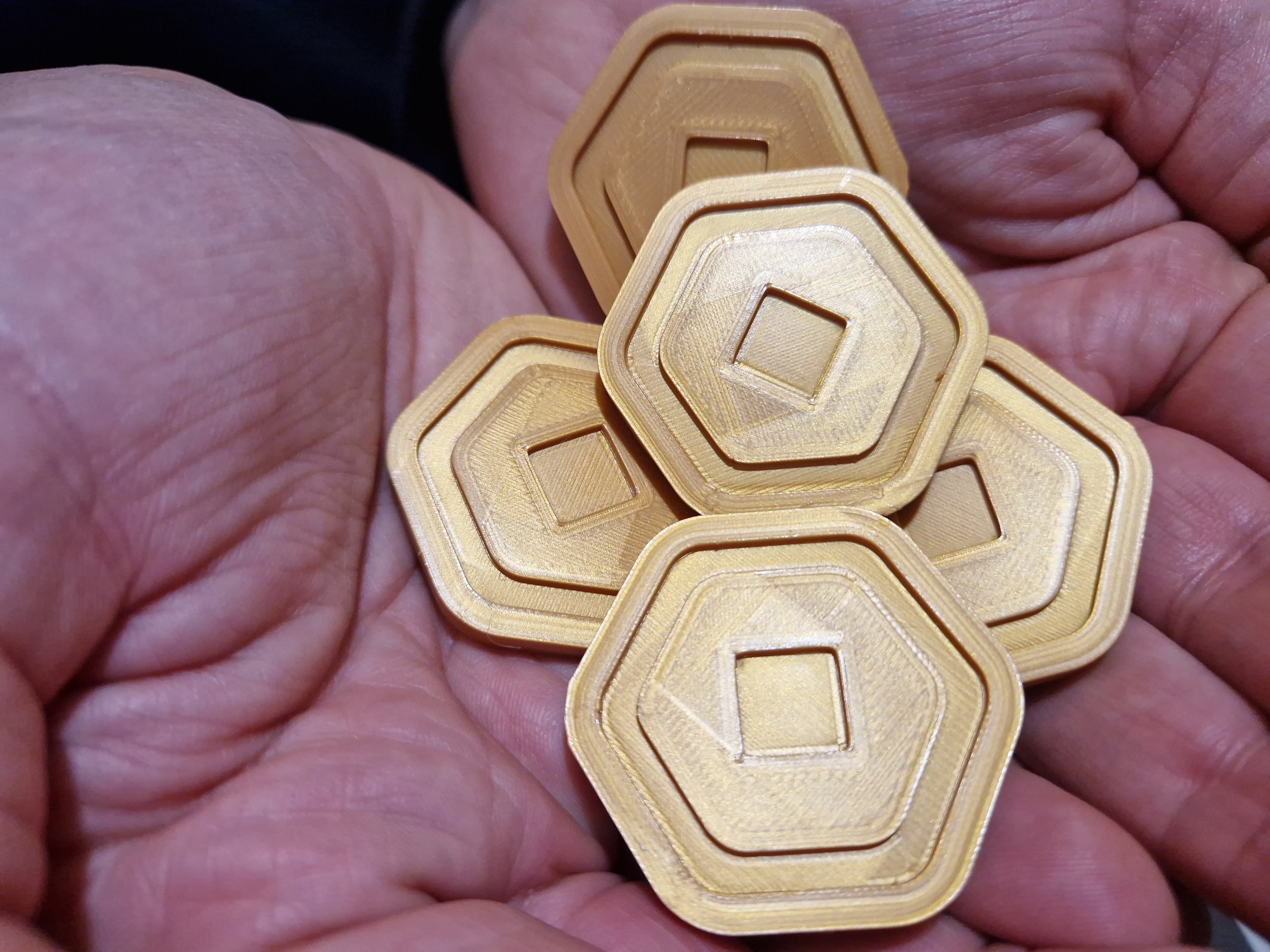 Jumbo-sized Roblox Robux Coins 4cm Diameter 3D Printed Gift Replicas ...