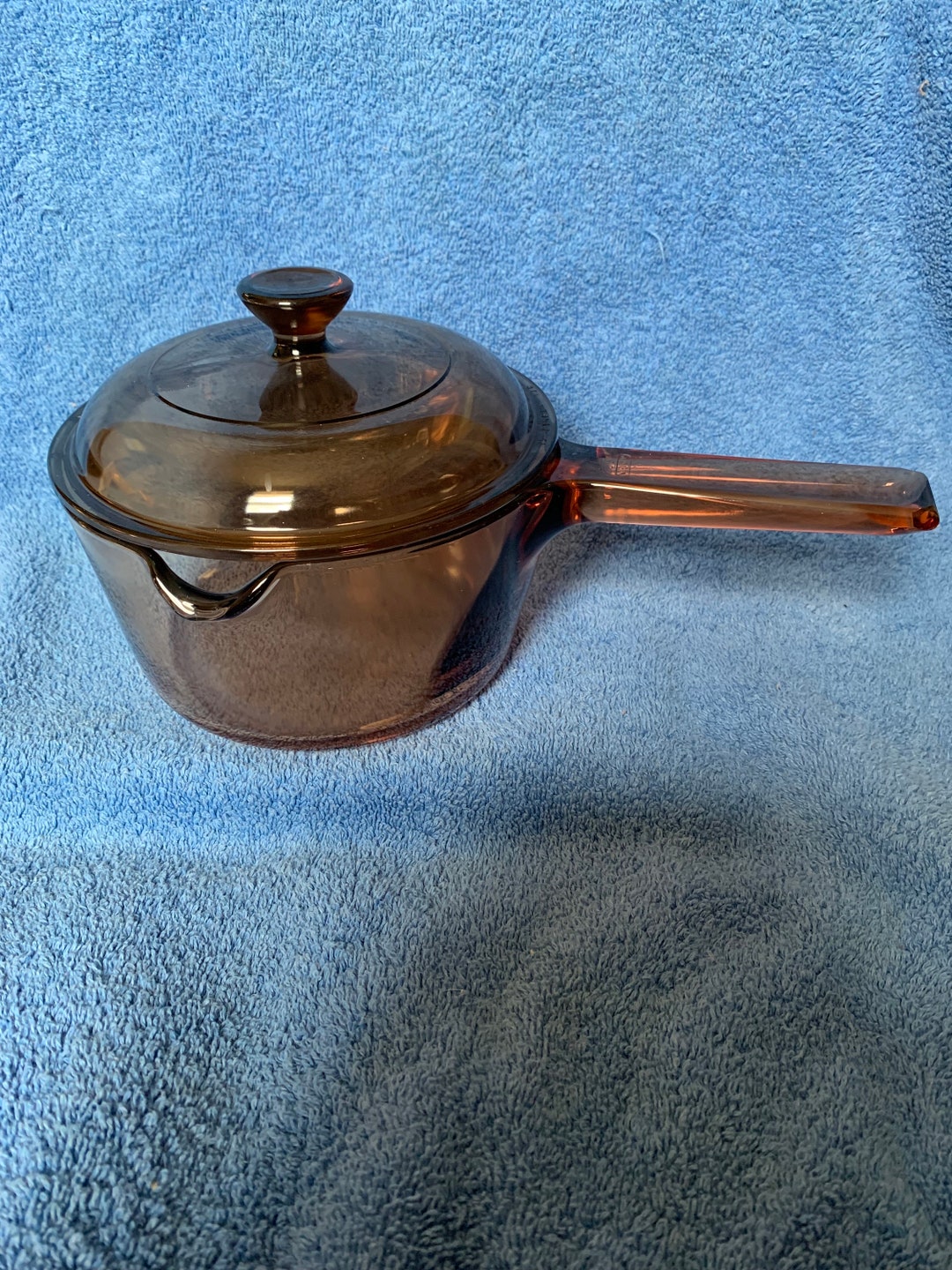 Pyrex Vision Corning Amber 1 Liter Sauce Pot With Spout and Lid V-1-C ...