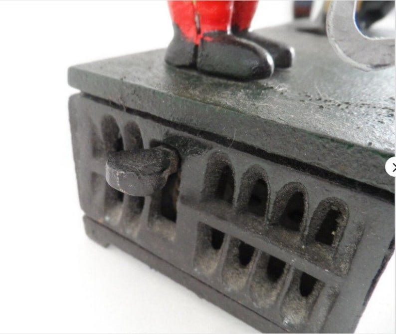 Vintage Cast Iron Mechanical Coin Operated Money Piggy Bank Birdie Putt ...